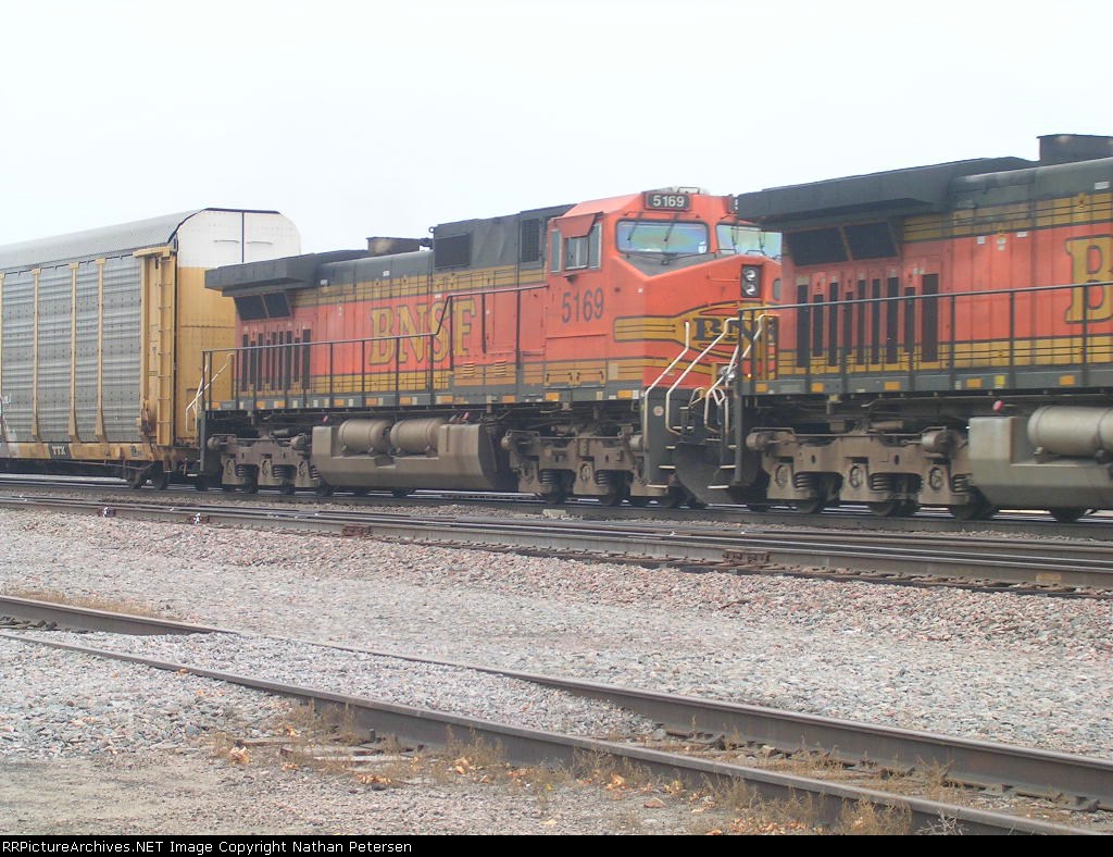 BNSF 5169